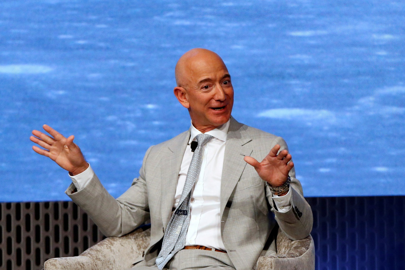 Dezvăluiri despre Jeff Bezos, fondatorul Amazon