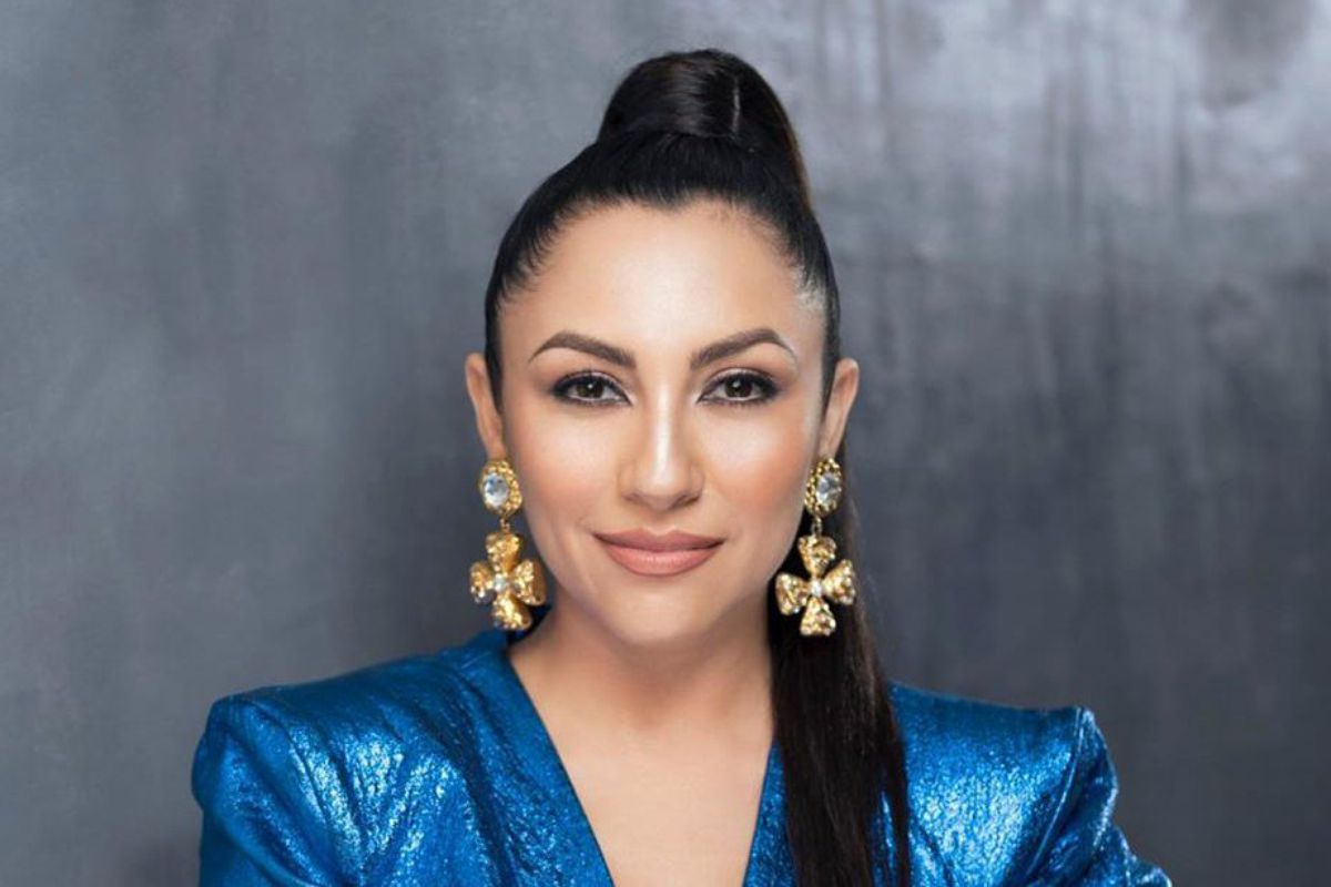 Ce face Andra de fiecare dată înainte să urce pe scenă?