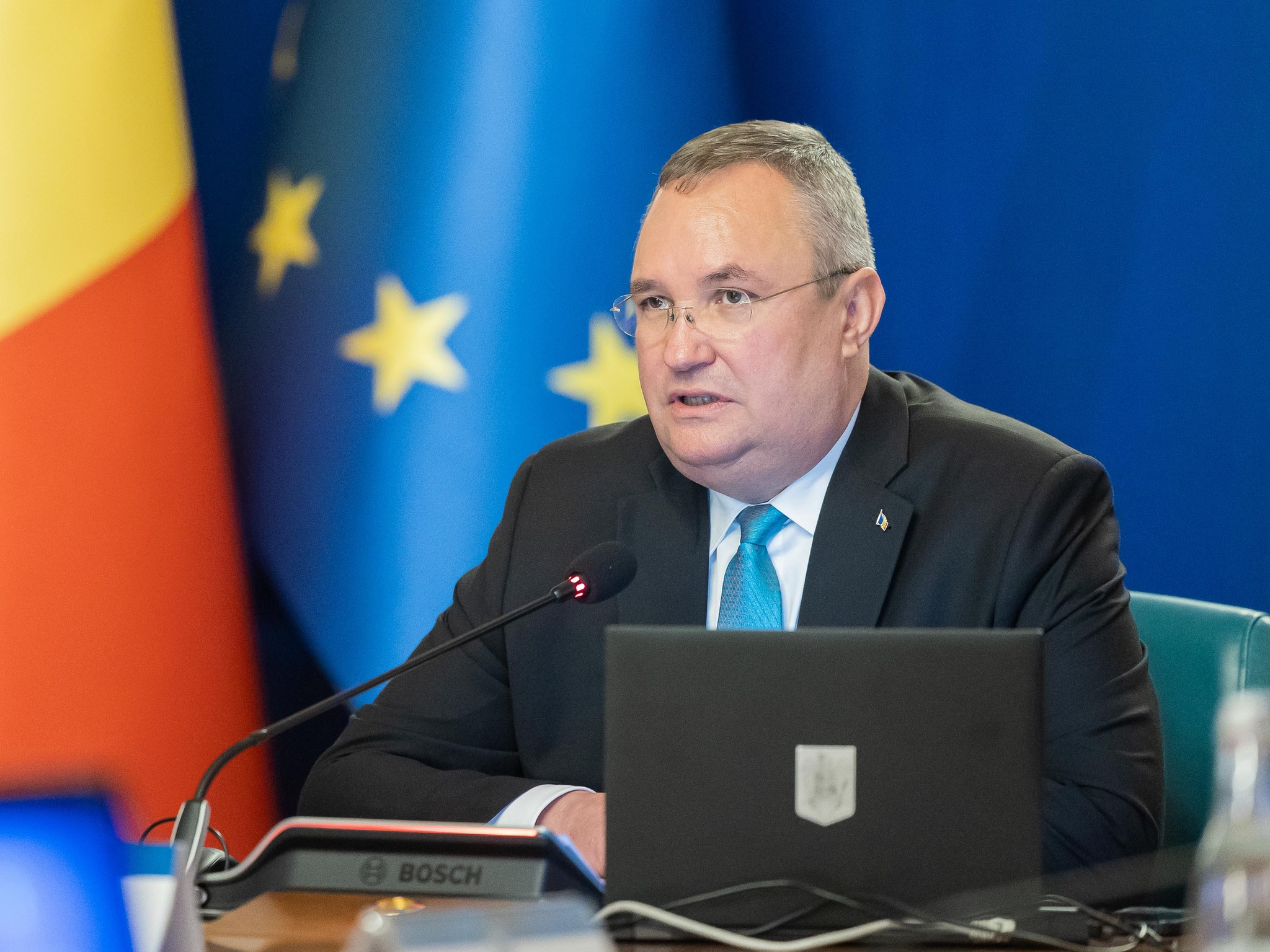 Premierul Ciucă are un consilier robot. Il cheamă Ion