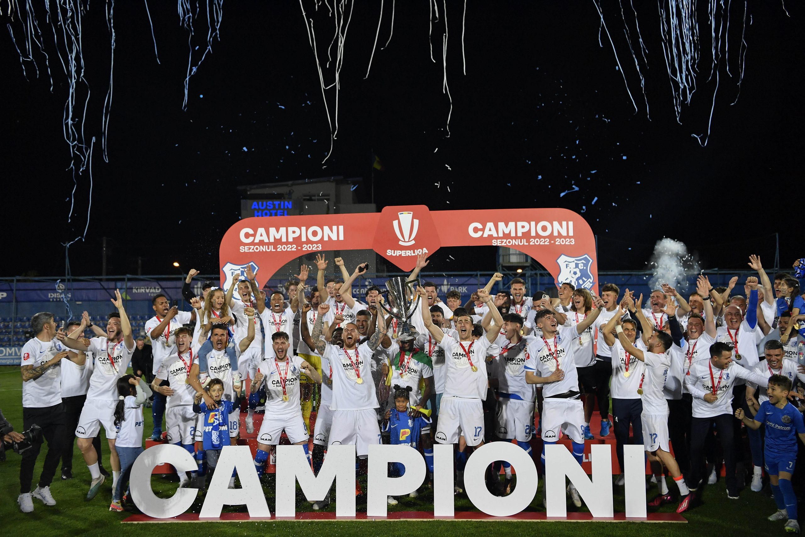 Farul Constanța a câștigat titlul de campioană a României la fotbal ...