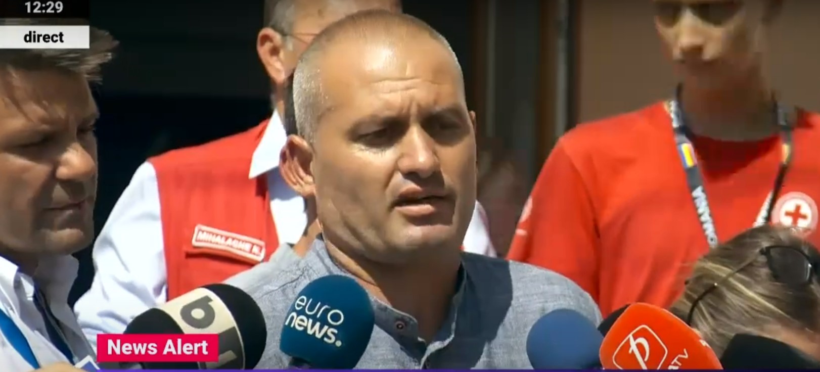 Incredibil! Primarul din Crevedia aprobă o nouă stație GPL între case