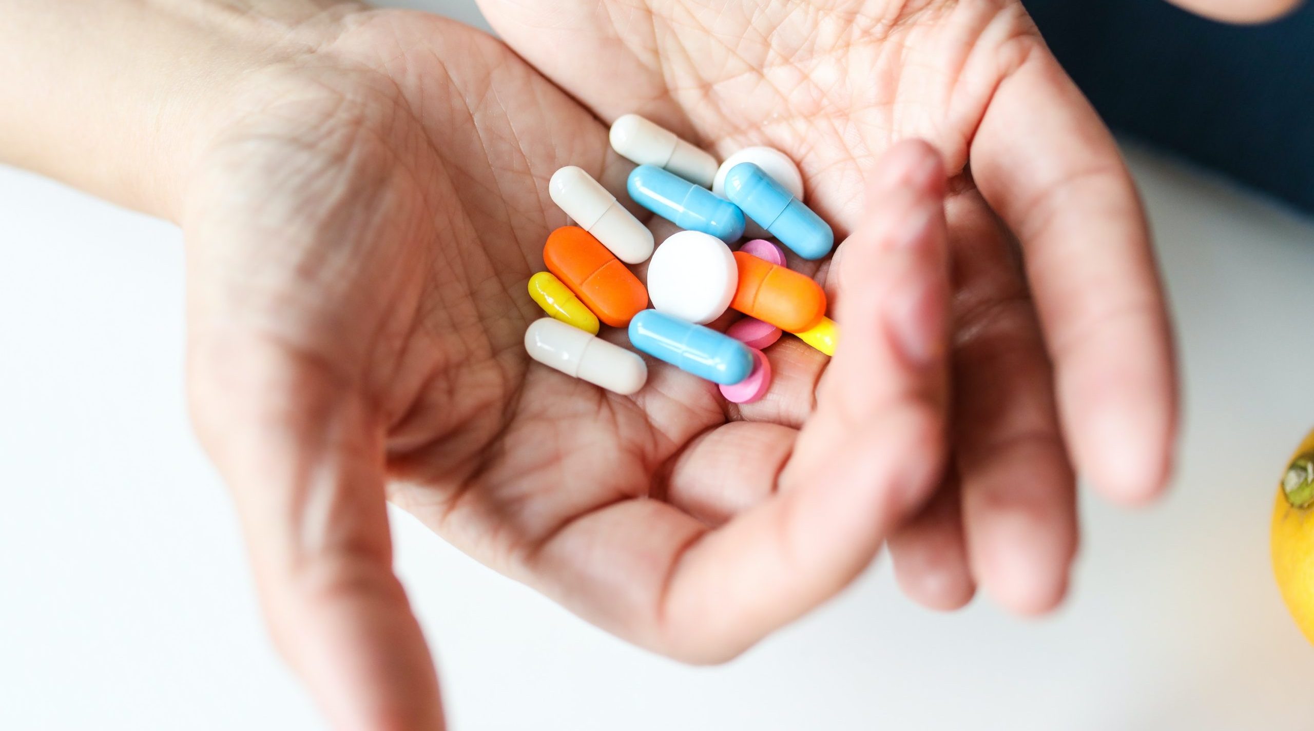 Se limitează vânzarea mai multor tipuri de medicamente. Proiectul ...