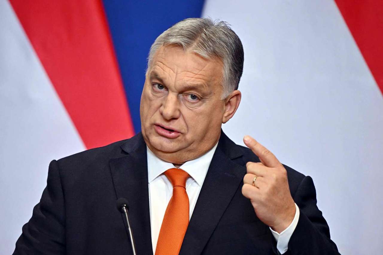 Viktor Orban anunță că îl susține pe Klaus Iohannis pentru șefia NATO