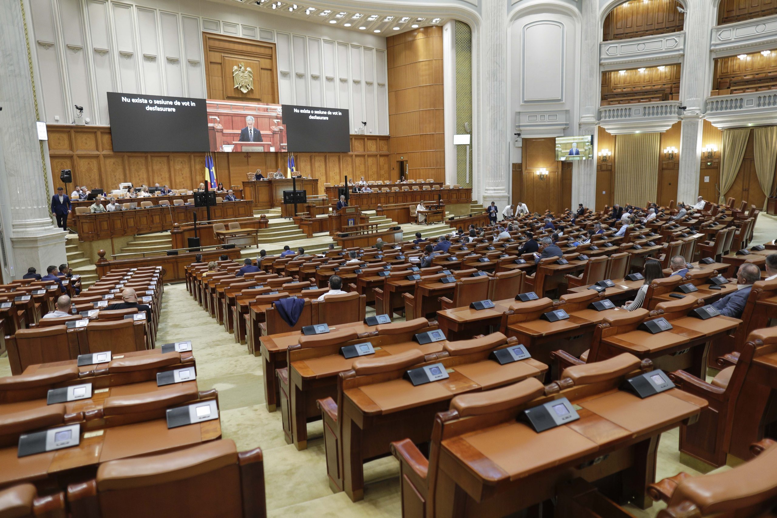Cum se distribuie mandatele în Parlament. PSD, PNL, UDMR și ...