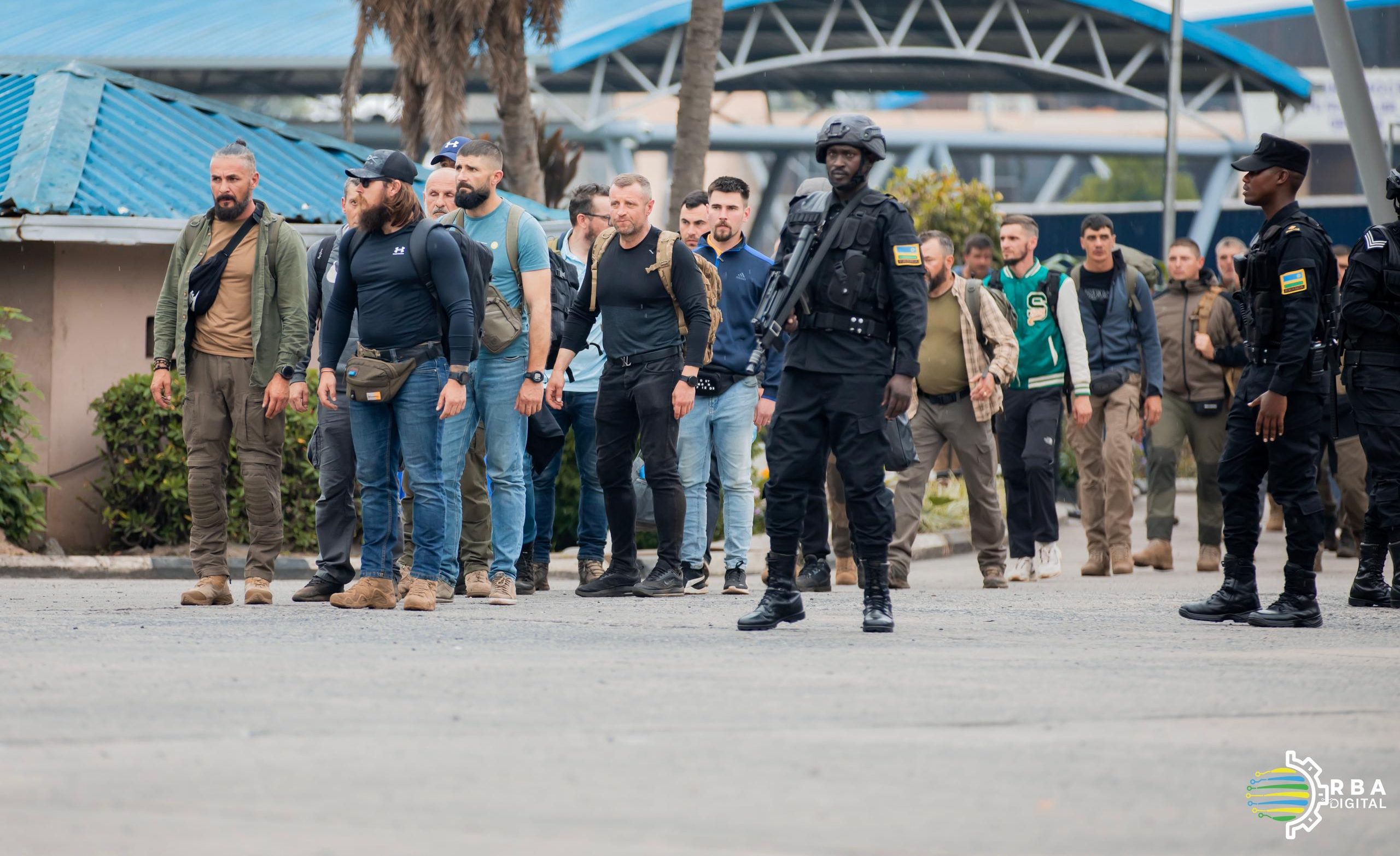 Sute de mercenari români, evacuați din Congo. UPDATE. Anunțul MAE ...
