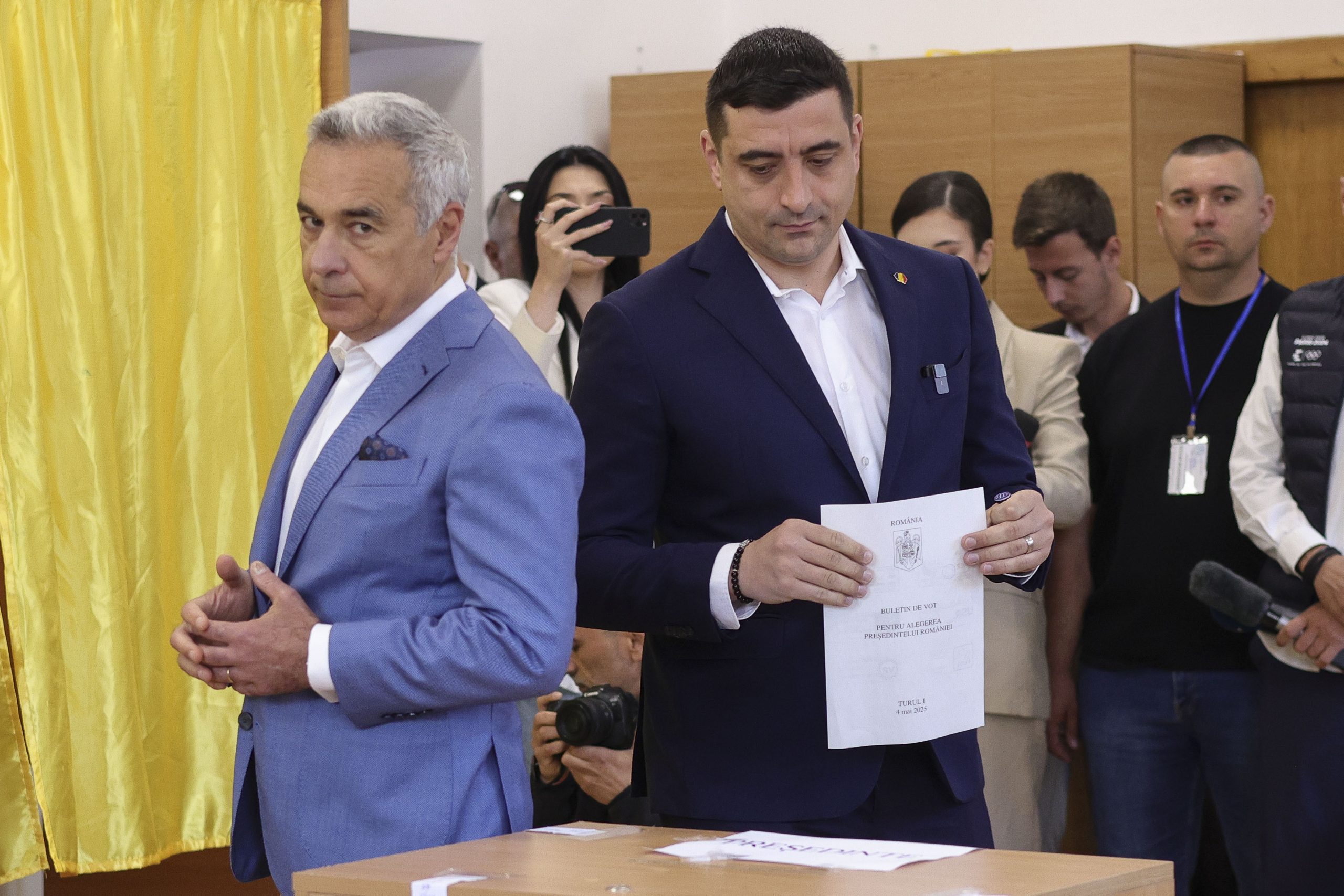 Călin Georgescu și George Simion, împreună la vot. Ce au declarat cei doi