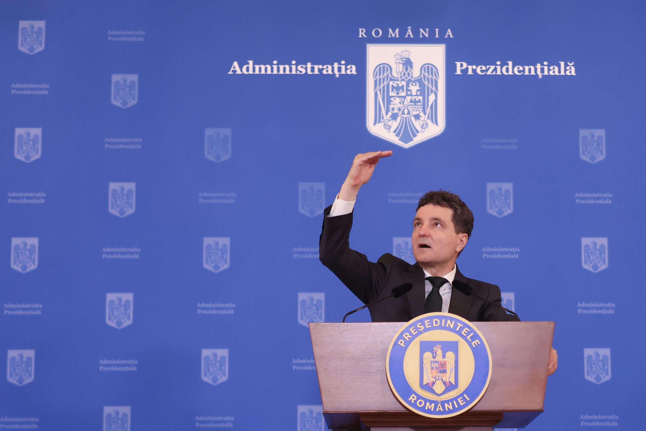 POLITICO: ”Noul președinte al României, Nicușor Dan, se află în centrul ...