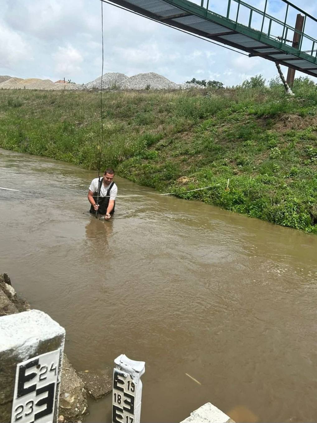 Cod roșu de inundații pe râuri din mai multe județe. Avertismentul ...