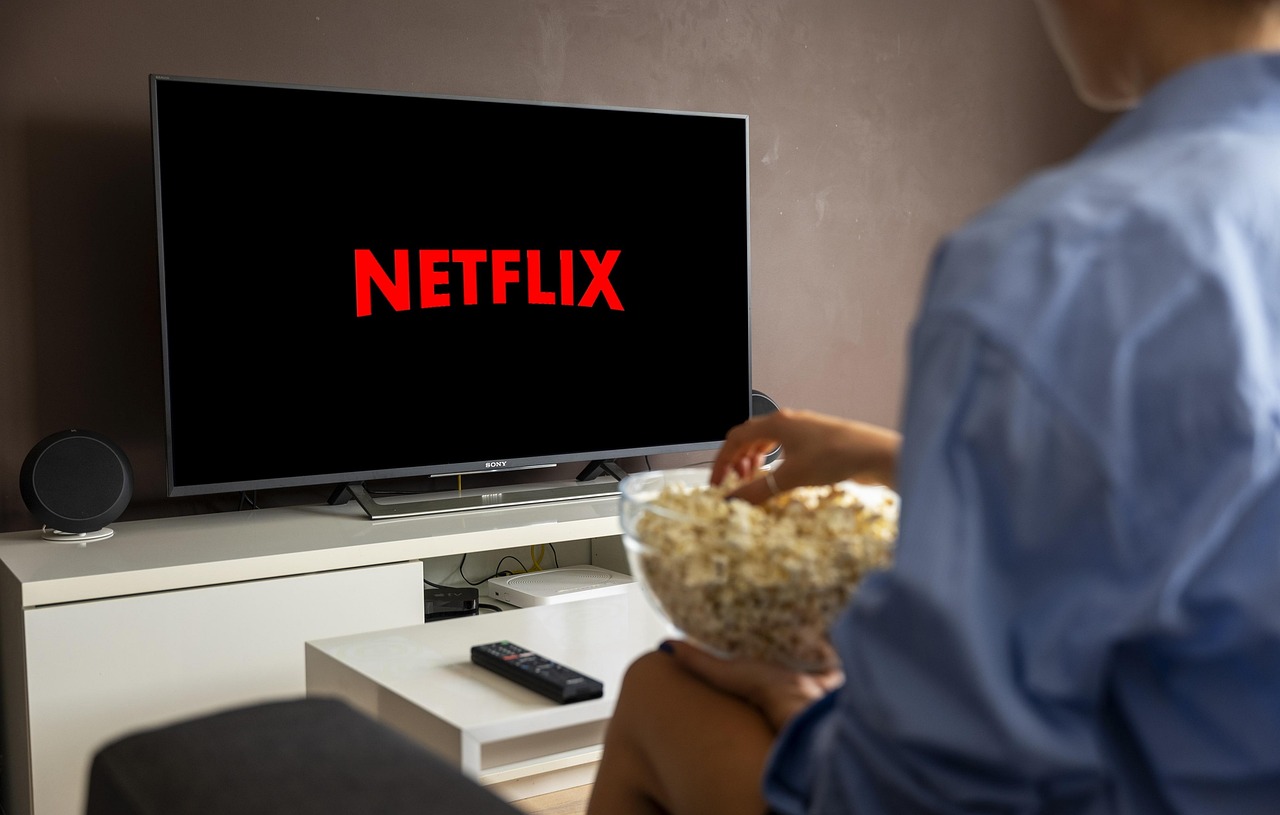 Top 5 seriale și filme care se lansează pe Netflix în septembrie. Ce ...