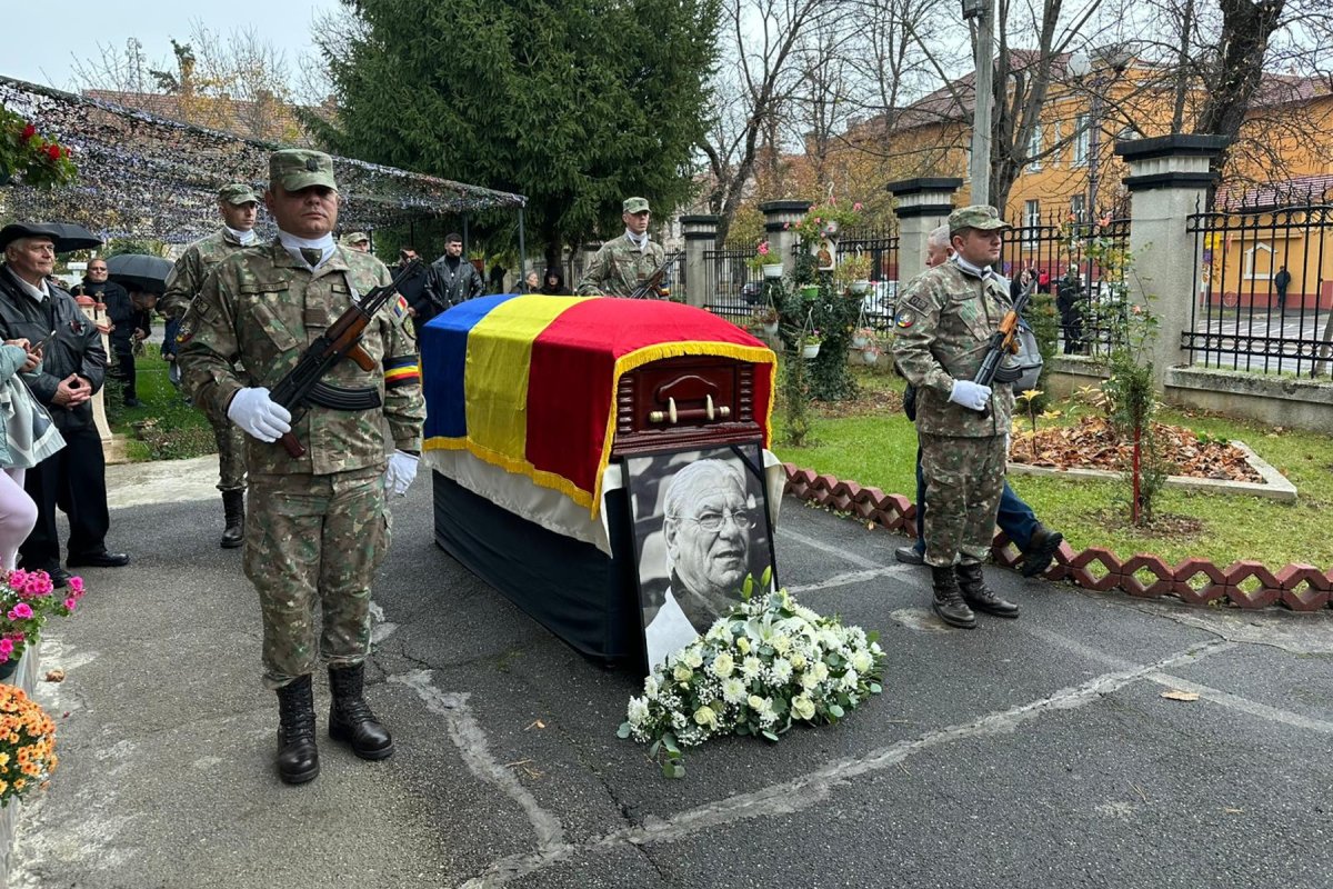 Înmormântarea lui Emeric Ienei. Generația Steaua '86 s-a reunit la ...