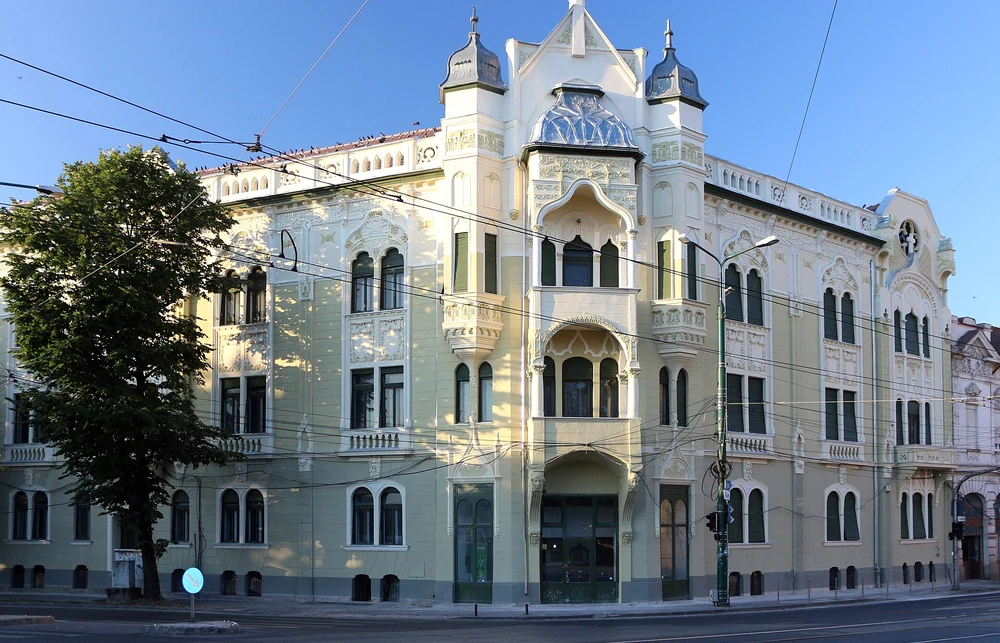 Palate istorice de vânzare. Cu cât poți cumpăra monumentul istoric ...