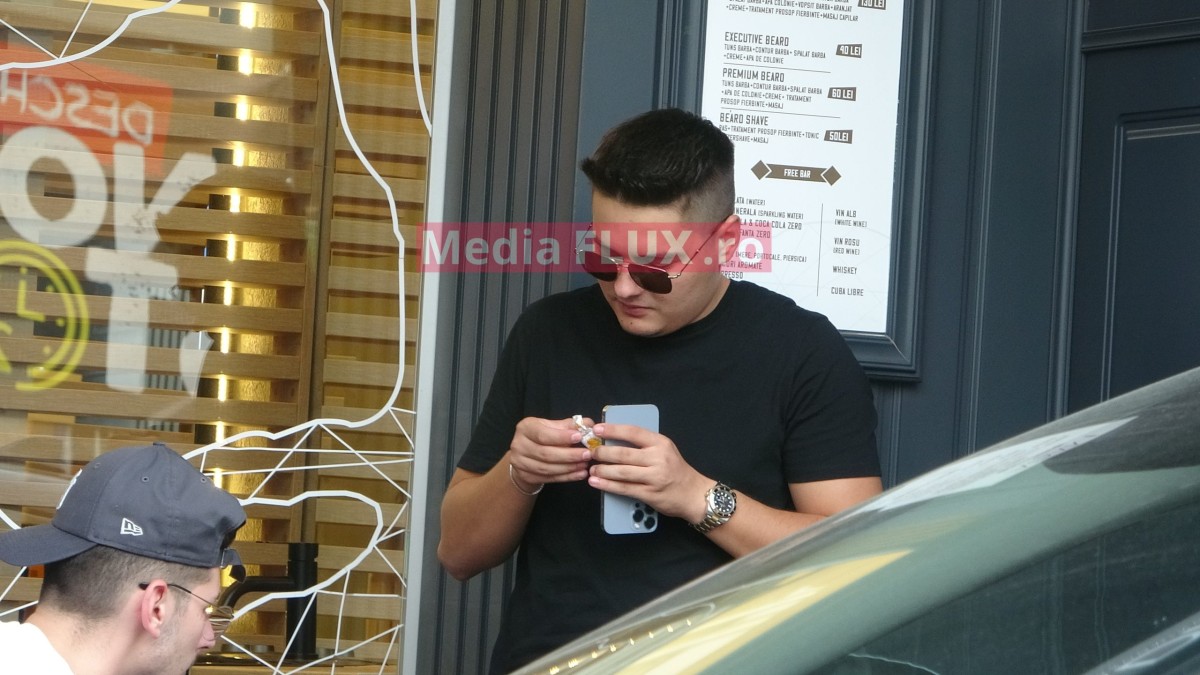 SELLY nu se oprește din muncă nici la... FRIZERIE | VIDEO PAPARAZZI