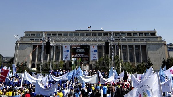 Proteste în București. 15.000 de manifestanţi sunt așteptați în centrul ...