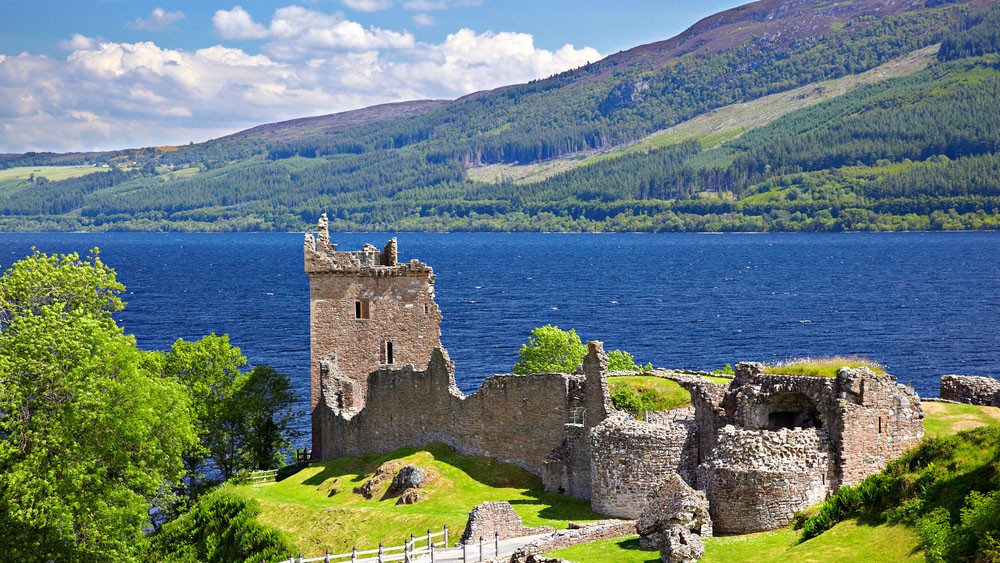 Curiozități despre Scoția. Ar avea unele dintre cele mai vechi terenuri ...